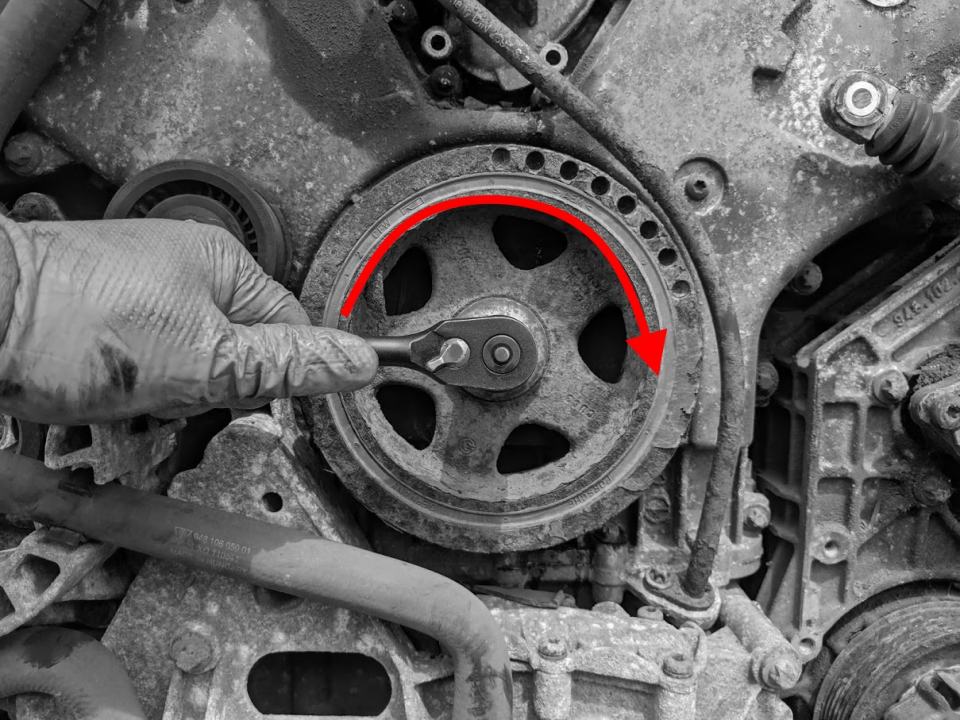 Porsche Manually Turn Crankshaft