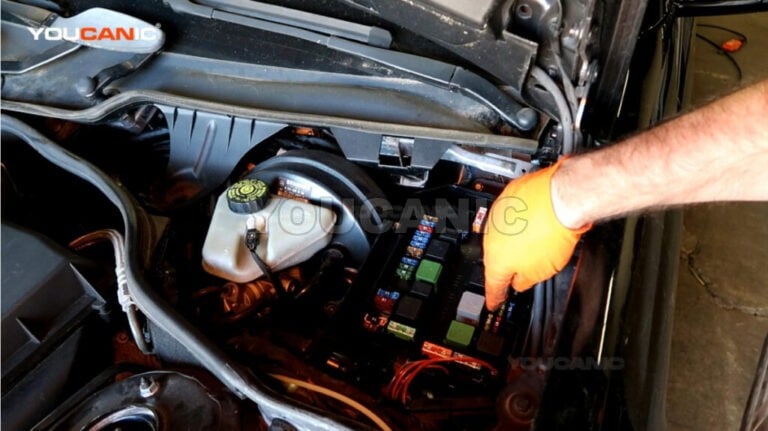 Understanding The Central Gateway Control Unit In A Mercedes-Benz Vehicle