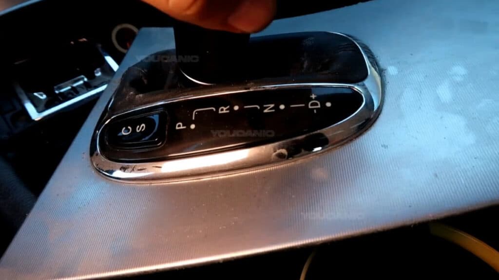 Release Gear From Park Mercedes-Benz C-Class 2000-2006 W203