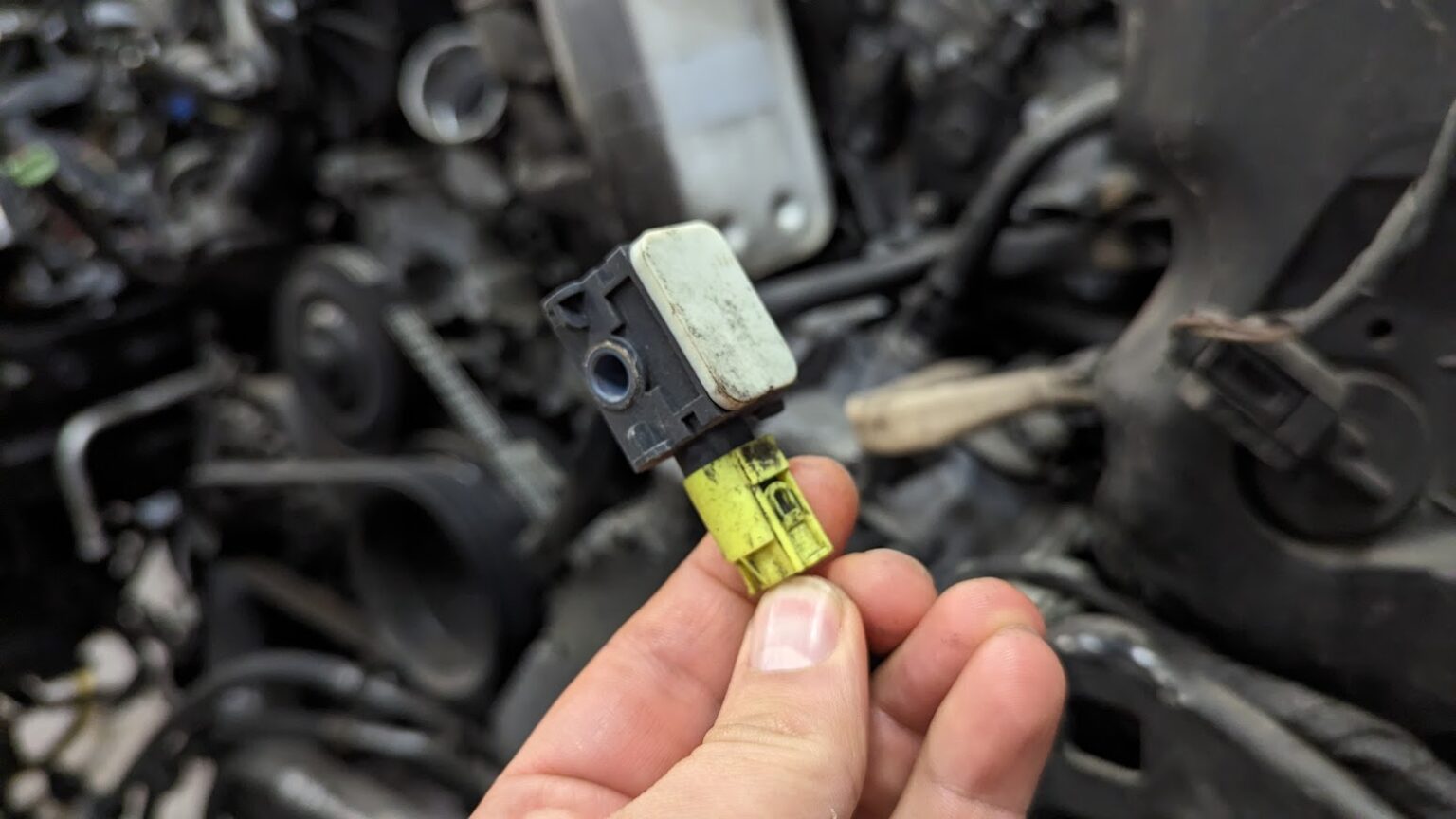 Ford Airbag Light On - Common Causes & Troubleshooting