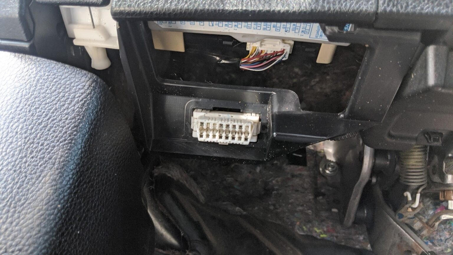 Smart Car OBD-II Scanner Guide: Mastering Read & Clear Codes