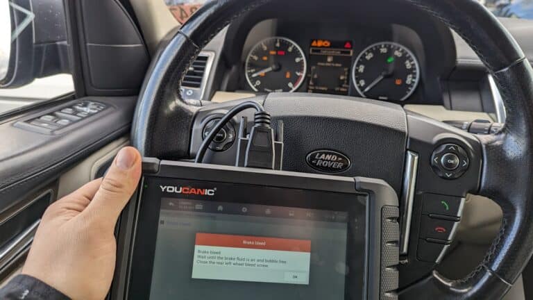 Master Your Land Rover: Quick Guide To Reading & Clearing Fault Codes