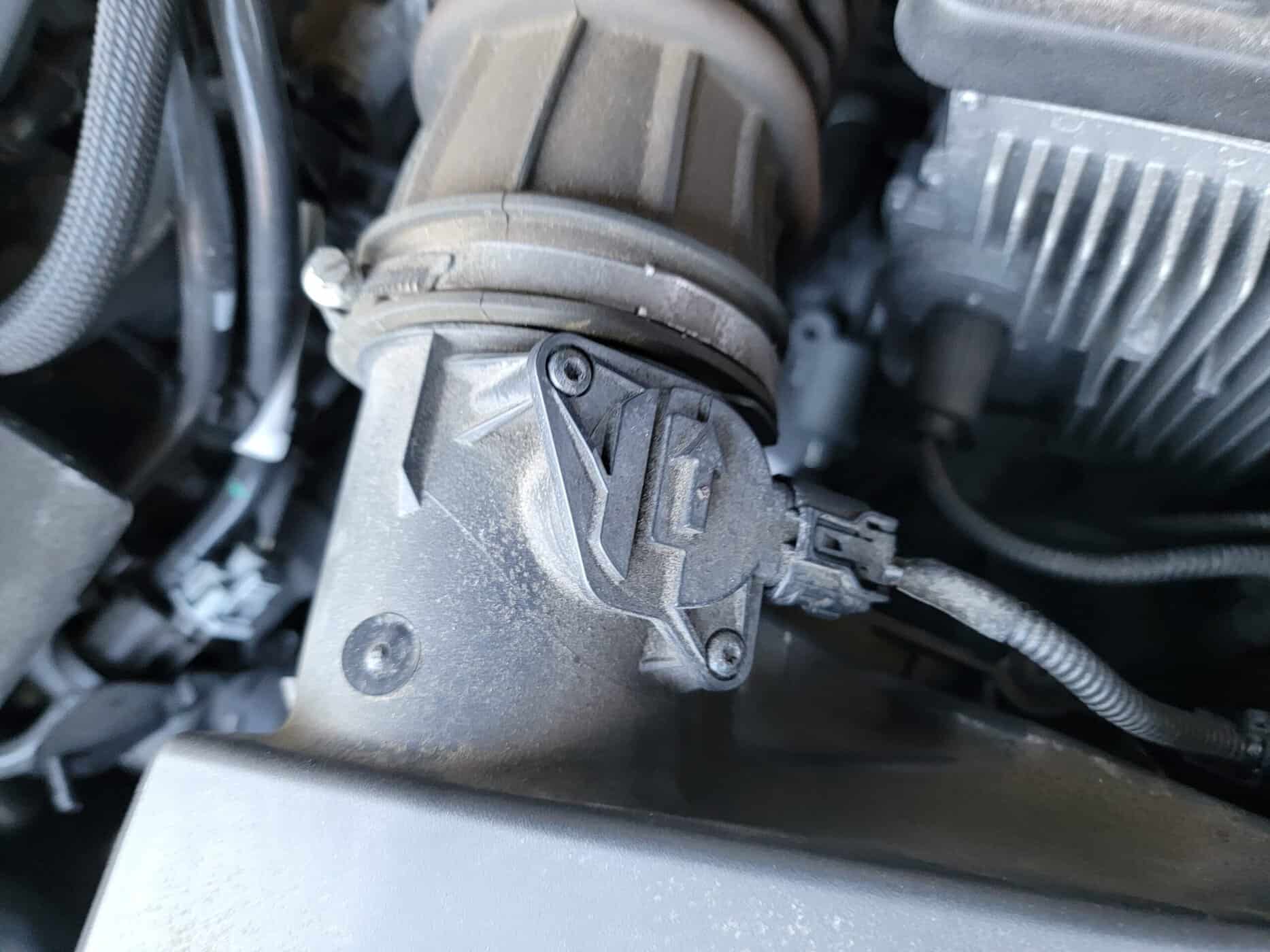 2016-2025 Volvo XC90 - How To Replace The Mass Airflow Sensor - YOUCANIC