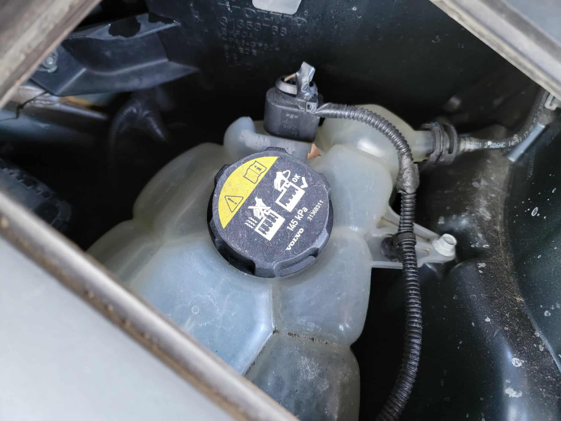 2016-2025 Volvo XC90 - How To Check And Add Engine Coolant - YOUCANIC