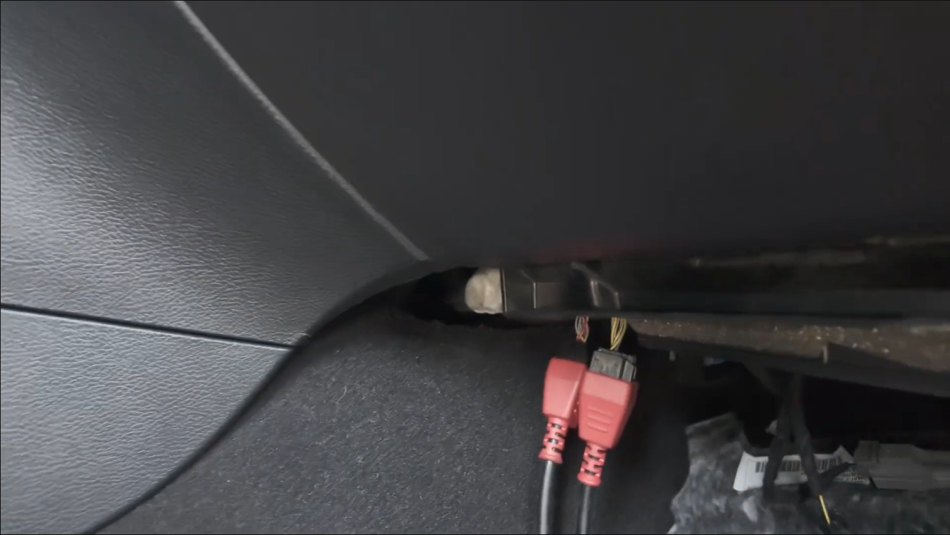 FCA Chrysler Jeep Dodge Fiat Ram Security Gateway Module Location